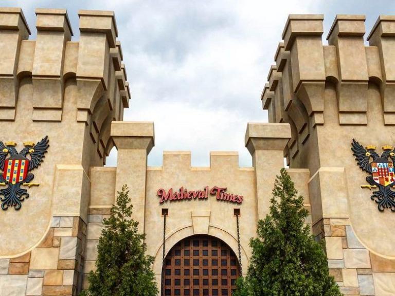 Visiting the Medieval Times "Atlanta Castle" in Atlanta, Georgia