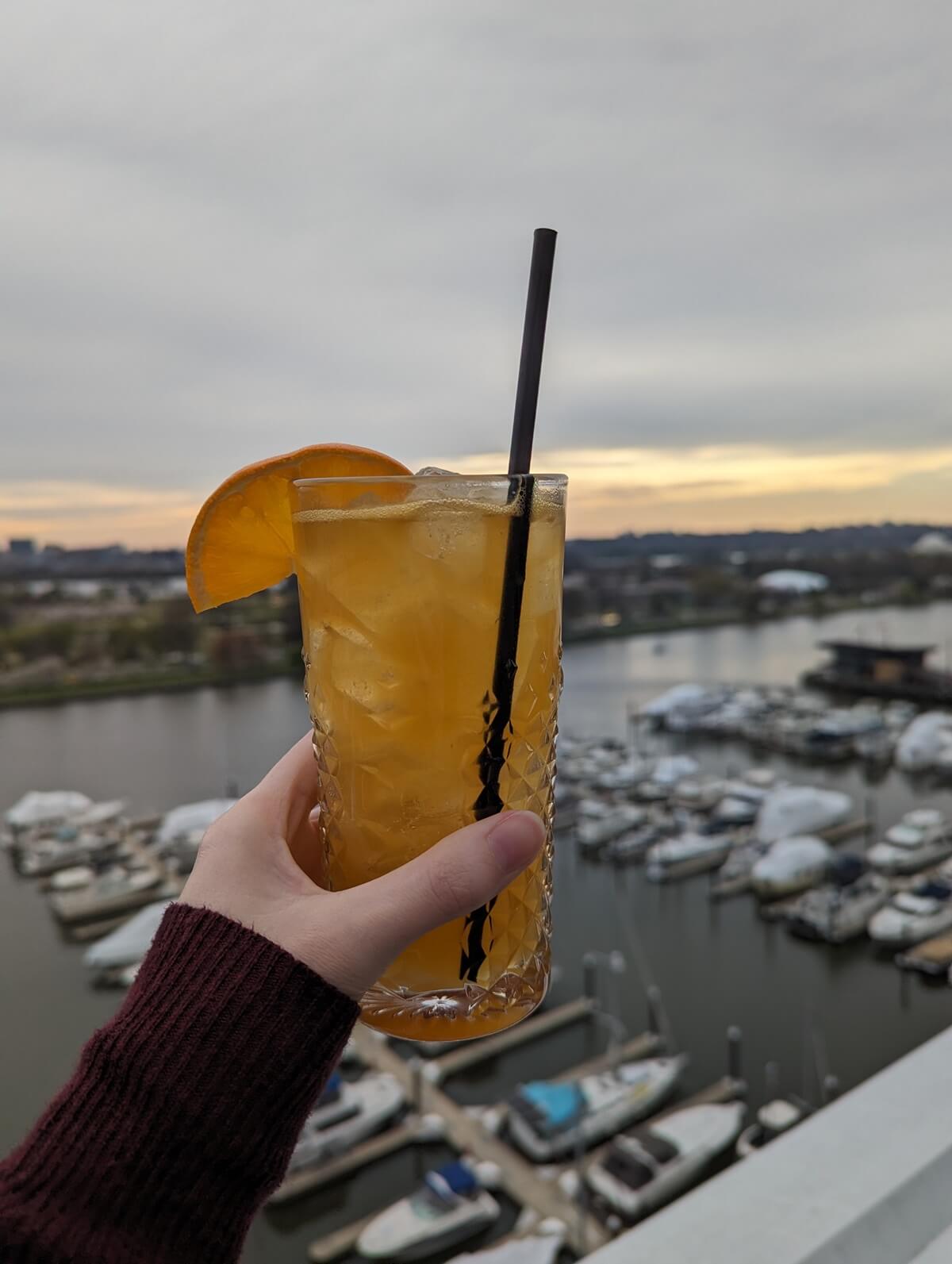 12 Best Washington DC Bars, from Rooftops to Political Hangouts