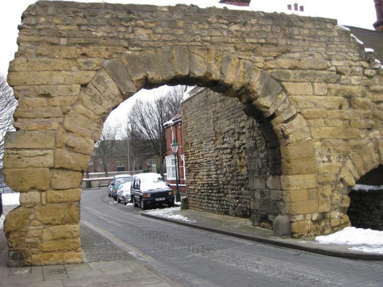 3 Ways to Explore the History of Lincoln, England