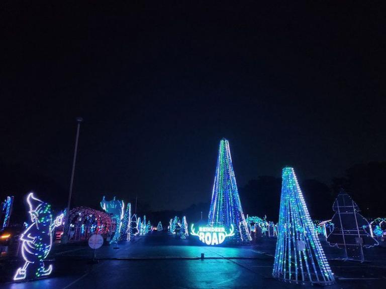 World of Illumination Reindeer Road Review