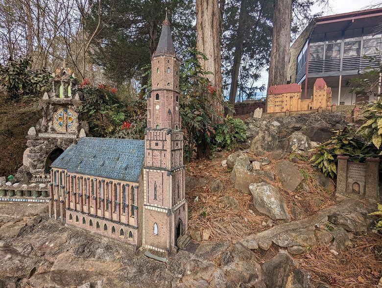 Visiting Ave Maria Grotto in Cullman, Alabama