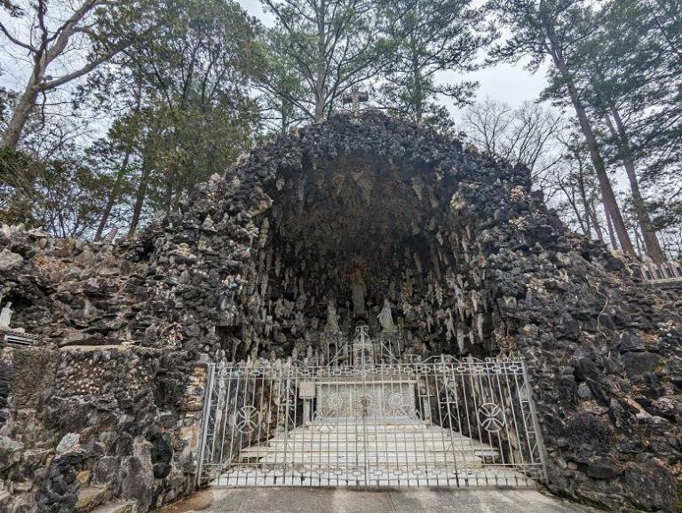 Visiting Ave Maria Grotto in Cullman, Alabama