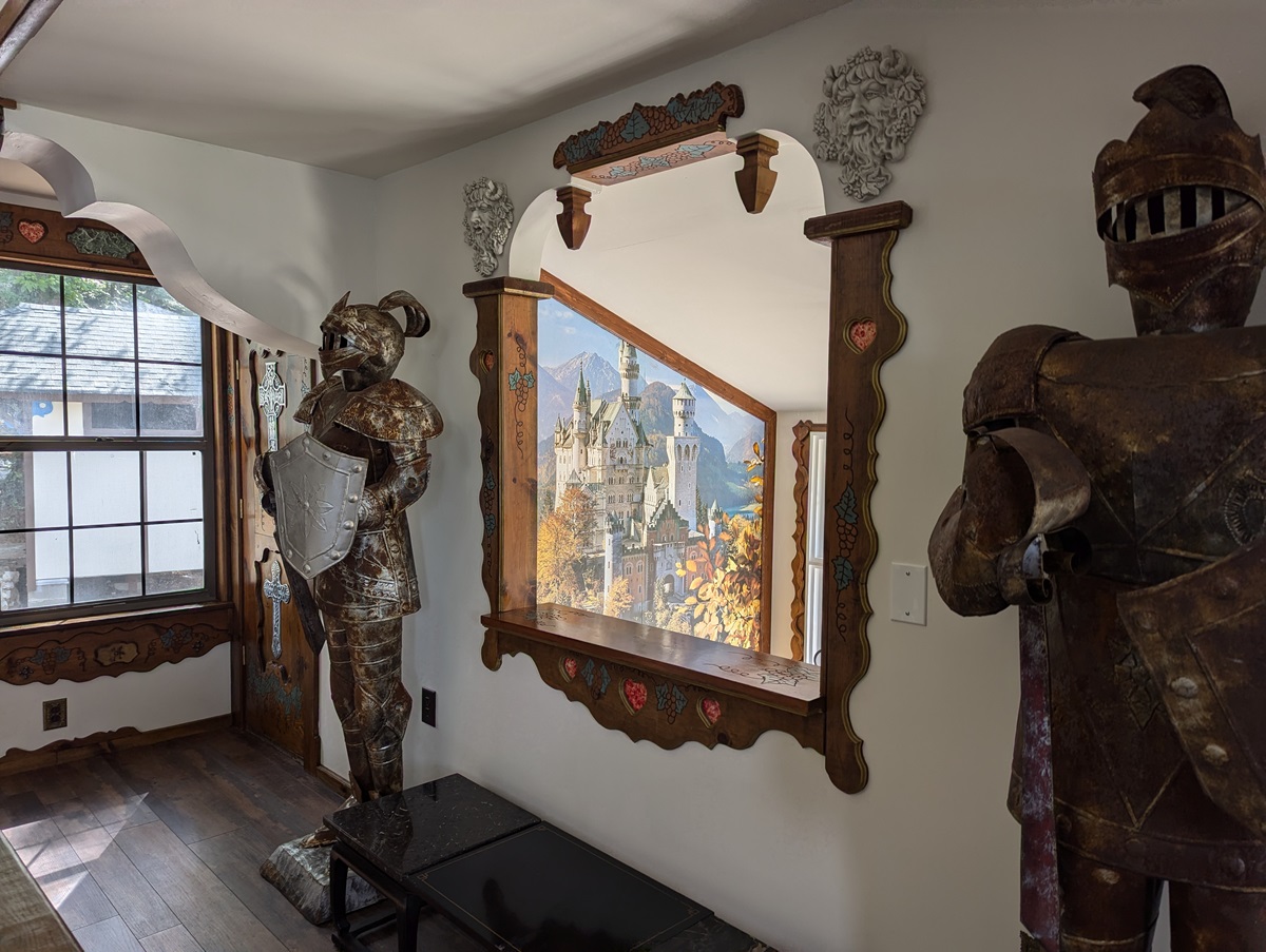 Hartman Castle in Birmingham, AL: Review