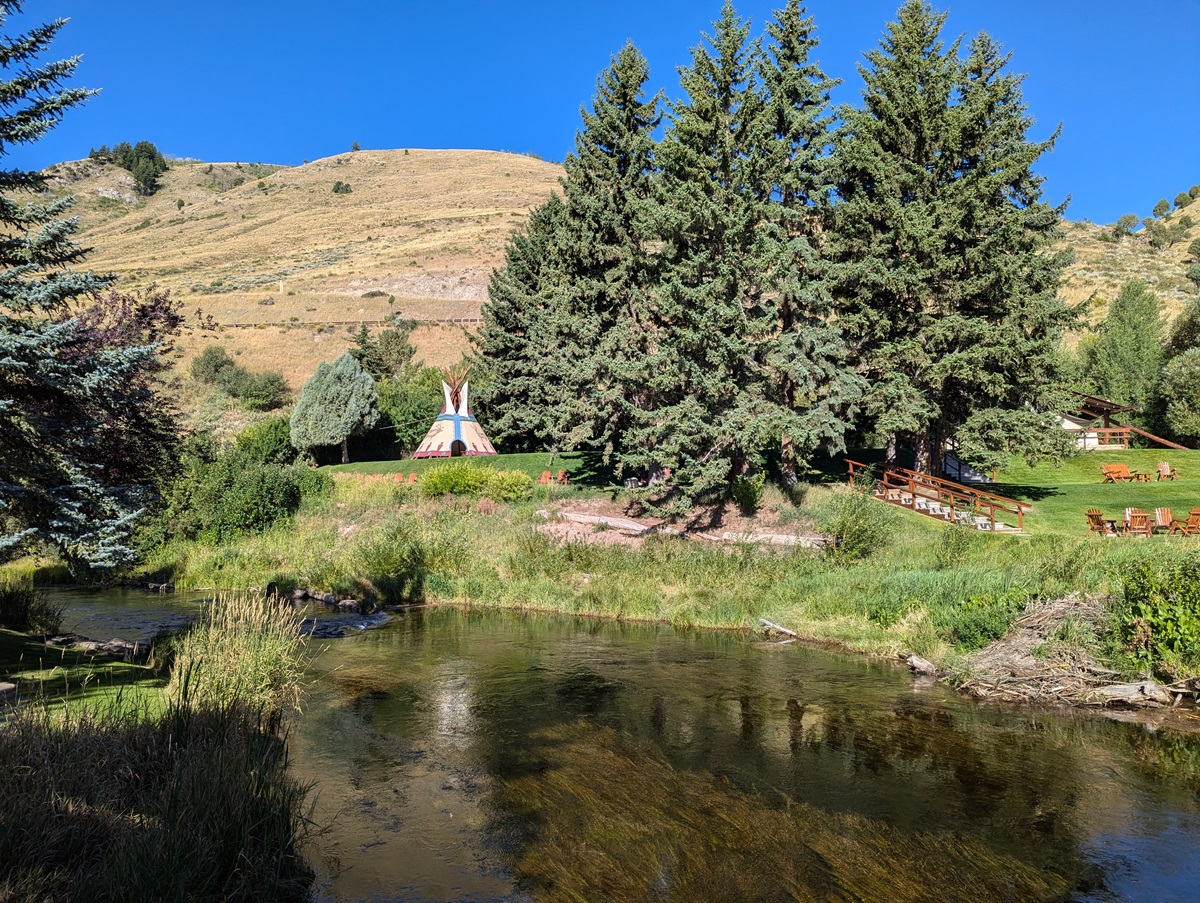 Rustic Inn Creekside Resort & Spa Review: Jackson Hole Hotel